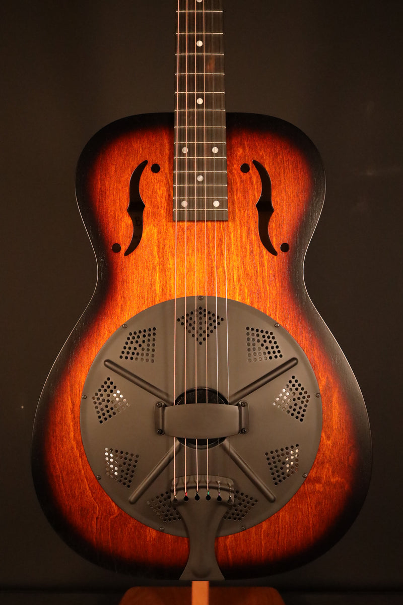 Beard Radio Standard RFB Model Roundneck, Tobacco Sunburst with Fishma ...