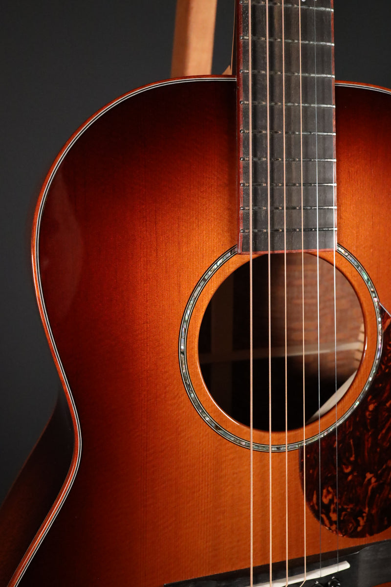Huss and Dalton CM Custom Non-Cutaway - Thermo-cured Sitka Spruce/Leop ...